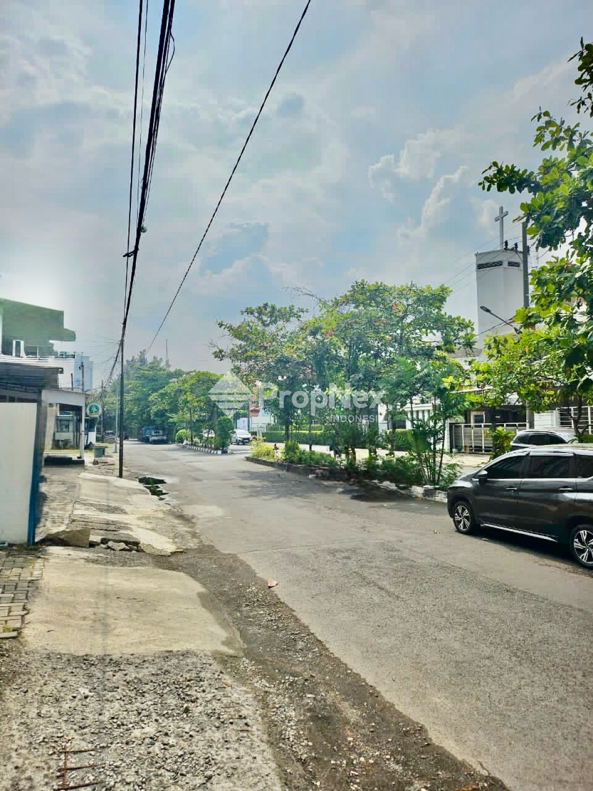 Disewa Ruko - raya darmo permai timur | PropNex Plus