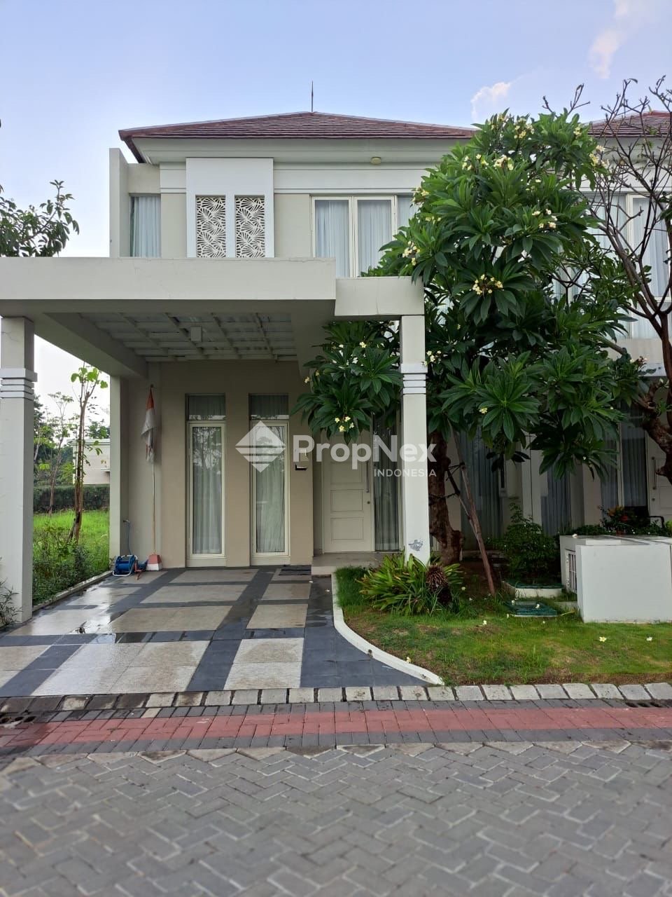 Dijual Rumah - grand pakuwon | PropNex Plus